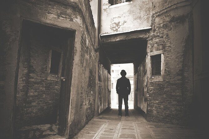Self-Guided Audio Tour-Behind the shadow of evil: Jack the Ripper - Why the Tour Offers Good Value