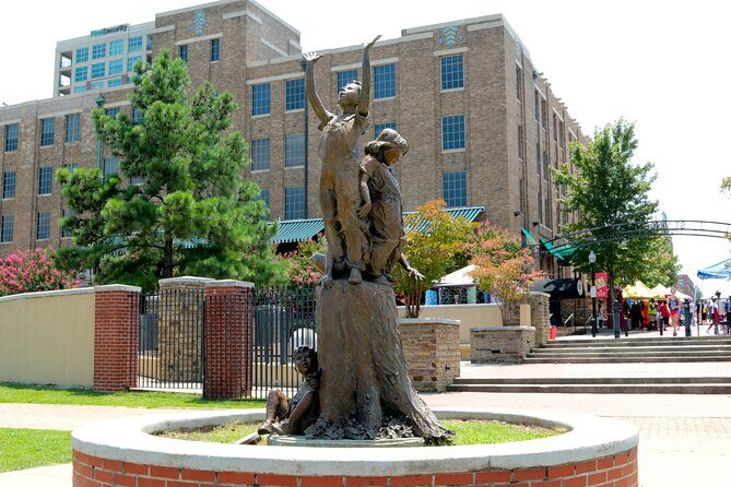 Self Guided Audio Walking Tour in Little Rock Downtown - Discovering Little Rock: A Self-Guided Tour with a Local Touch