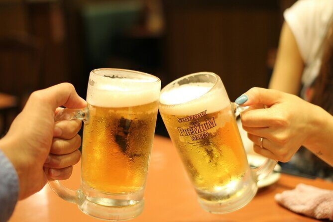 Self-Guided Bar Hunt: Swell Times in Scruffy City - Who Will Get the Most from This Tour?