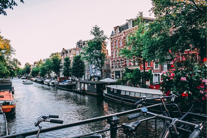 Self-guided city walking tour in Amsterdam - Who this tour is best for