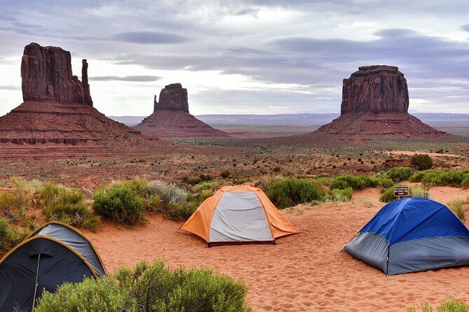 Self Guided Driving Audio Tour of Monument Valley - An Honest Look at the Experience