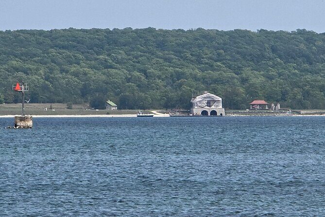 Self-Guided Driving Tour at Door Countys Washington Island - Key Points