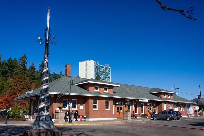 Self-Guided Eugene Scavenger Hunt: Electric Eugene - Self-Guided Eugene Scavenger Hunt: Electric Eugene – An Honest Look