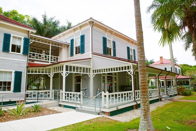 Self-Guided Fort Myers Scavenger Hunt: His Greatest Invention - The Sum Up