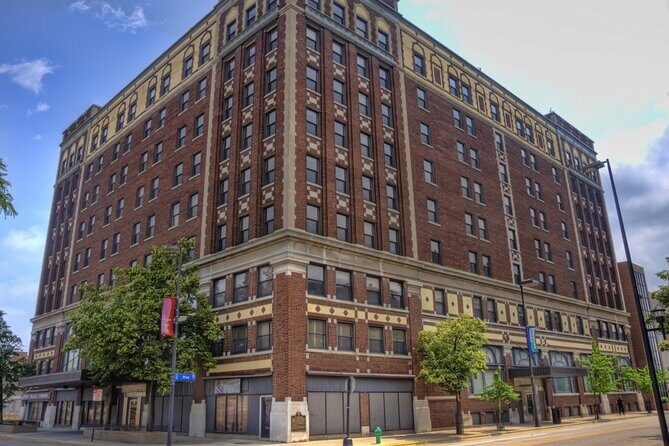 Self-Guided Green Bay Scavenger Hunt: Victory In Titletown - FAQ