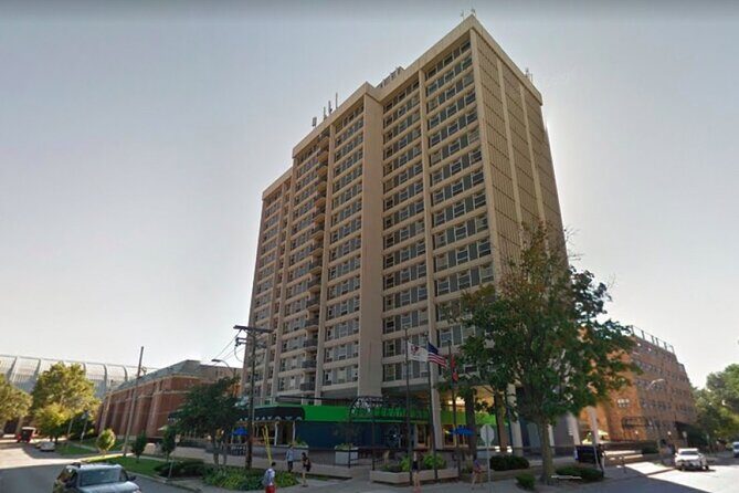 Self-Guided Illinois Scavenger Hunt: The Great Quest in Illinois - Key Points