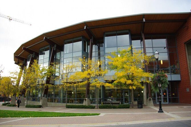 Self-Guided Kelowna Scavenger Hunt: Art By The Lake - FAQs