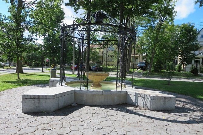 Self-Guided Kitchener Scavenger Hunt: The Kingdom of Kitchener - Who Should Consider This?