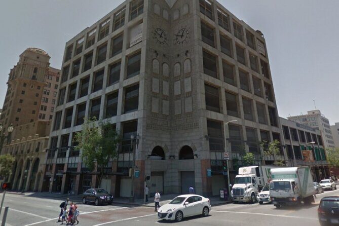 Self-Guided LA Scavenger Hunt: The Wonders Of Downtown LA - Discovering Downtown LA with a Self-Guided Approach