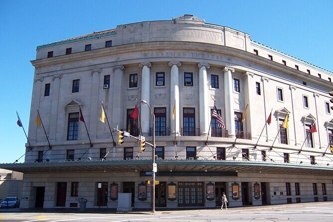 Self-Guided Rochester Scavenger Hunt: Big Little Rochester - Exploring Rochester in a Unique Way