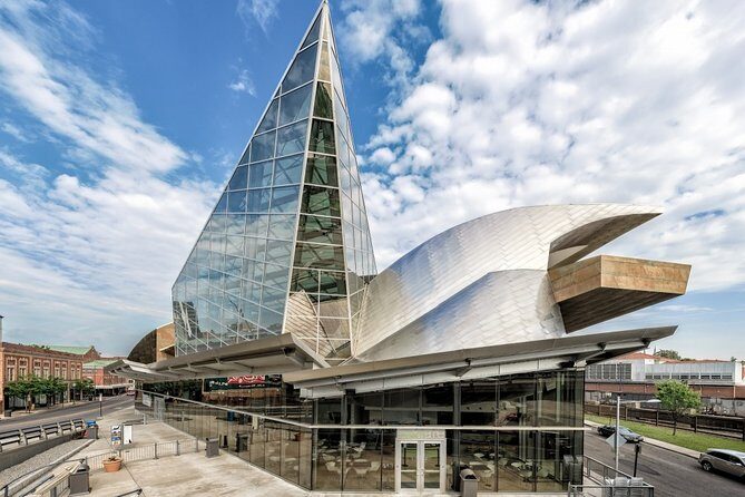 Self-Guided Scavenger Hunt: A Big Lick Of Roanoke - Exploring the Roanoke Scavenger Hunt