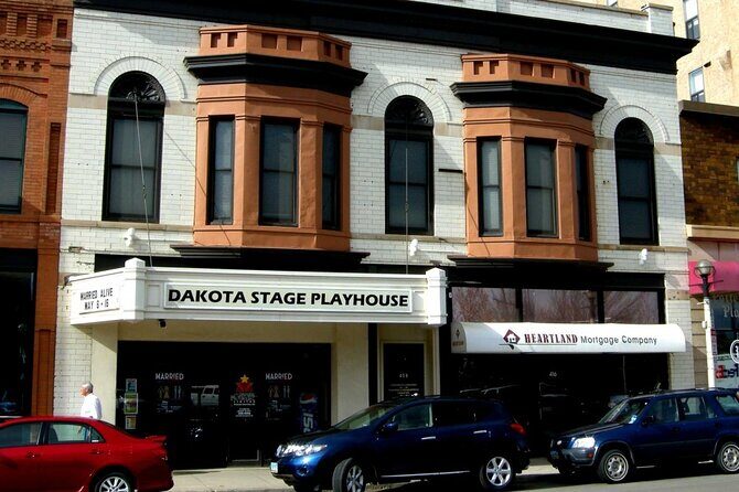 Self-Guided Scavenger Hunt: Beautiful Bismarck - Key Points