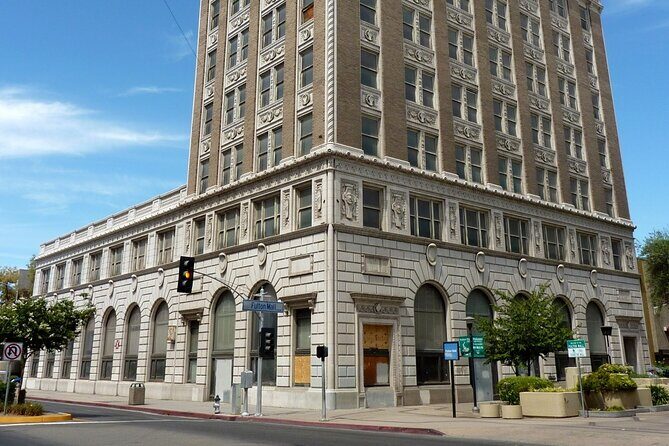 Self Guided Scavenger Hunt: Fresno Art & History - Exploring Fresnos Art & History: What the Tour Looks Like