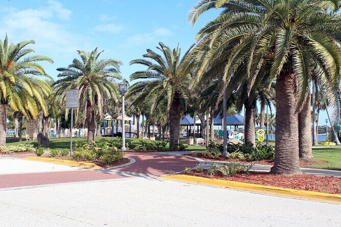 Self-Guided Scavenger Hunt: History Beyond The Beach - In-Depth Itinerary and Highlights