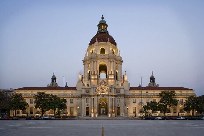 Self-Guided Scavenger Hunt: Pasadena In Full Bloom - Key Points
