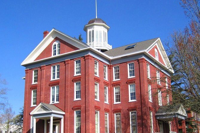 Self-Guided Scavenger Hunt: Salem Oregon's Beautiful Capital - An In-Depth Look at the Salem Scavenger Hunt