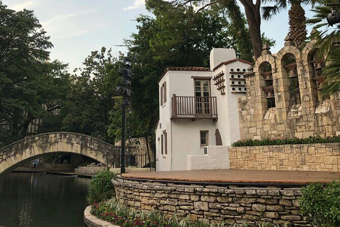 Self-Guided Scavenger Hunt: The Spirits Of San Antonio - An In-Depth Look at the Ghostly San Antonio Experience