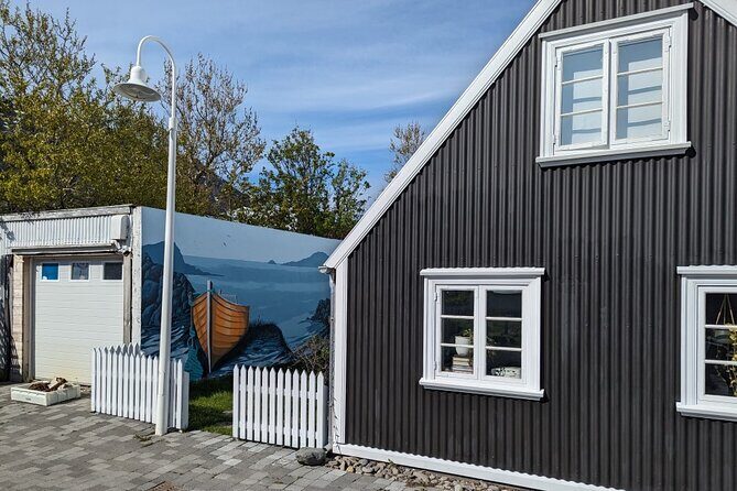 Self-Guided Tour of Ísafjörður: Art, History, and Architecture - Who Will Enjoy This Tour?
