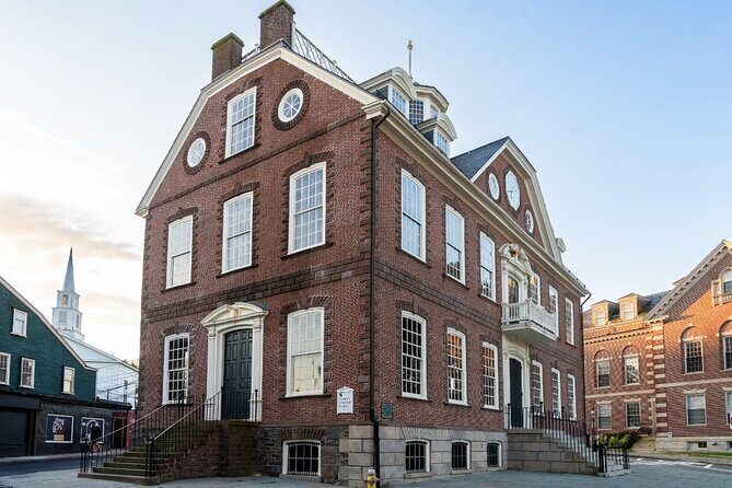 Self guided Tour of the Old Colony House - Introduction