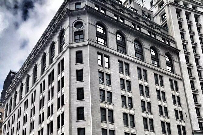 Self guided tour unlock New York from every angle stories secret - The Sum Up