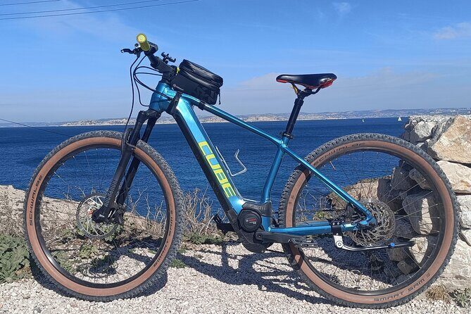 Self guided tours and Bike Rental in Marseille near Calanques - Who Should Book This Experience?