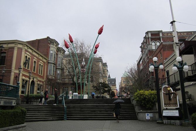 Self Guided Victoria Scavenger Hunt: Sea, Squares & Spirits - Exploring Victoria with a Self-Guided Approach