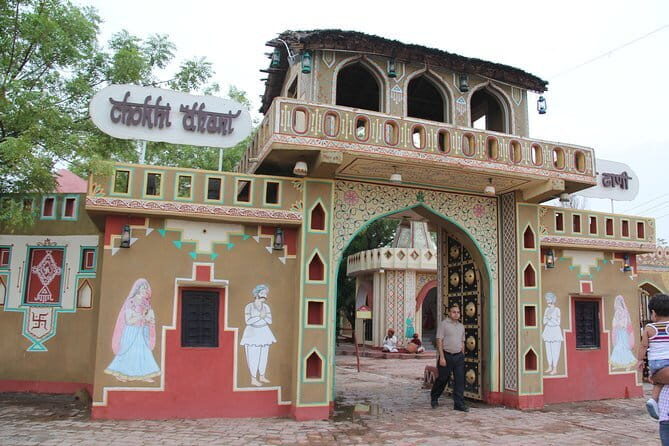 Self-Guided Visit to Chokhi Dhani With Dinner and Pick Up & Drop - The Experience in Detail