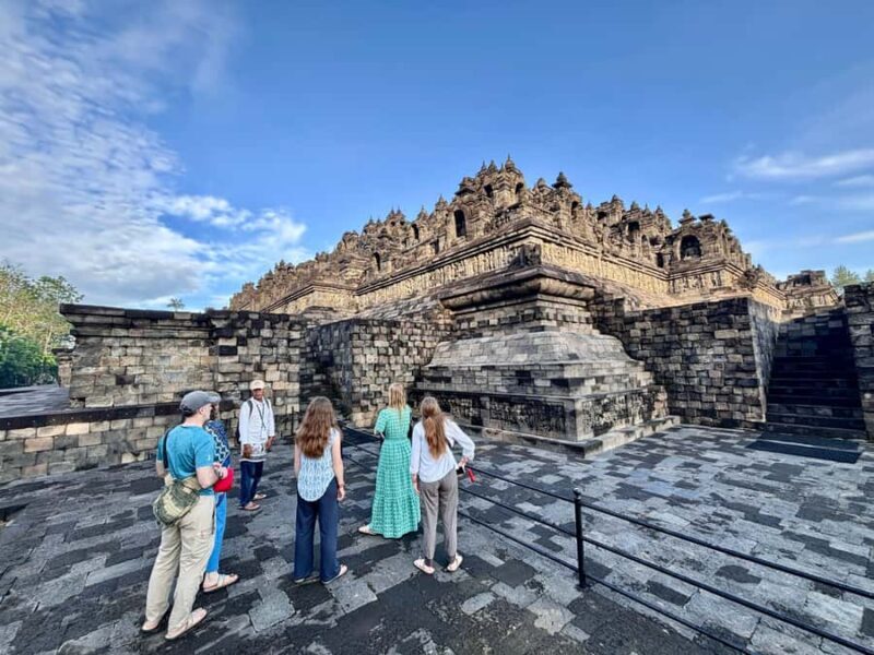 Semarang: Borobudur Private Day Tour Drop Off At Yogyakarta - The Itinerary in Detail