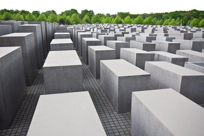 Semi-Private Berlin - Jewish Heritage Shore Excursion from Warnemünde & Rostock - Authenticity and Guided Insights