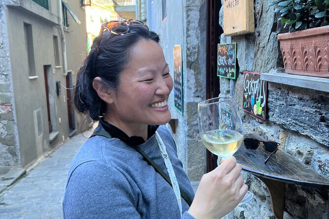 Semi-Private Guided Hiking Cinque Terre Tour from Florence - The Experience and What Travelers Say