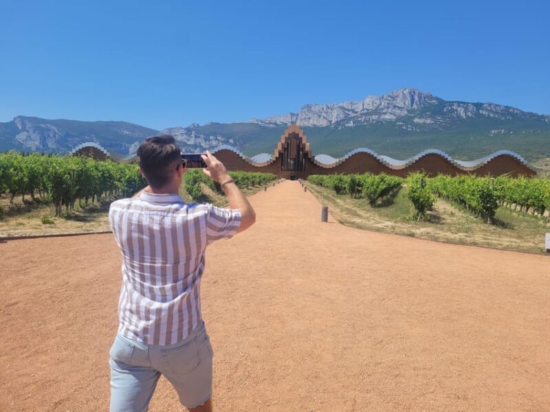 Semi-Private La Rioja Tour of 3 Premium Wineries from Bilbao - FAQ
