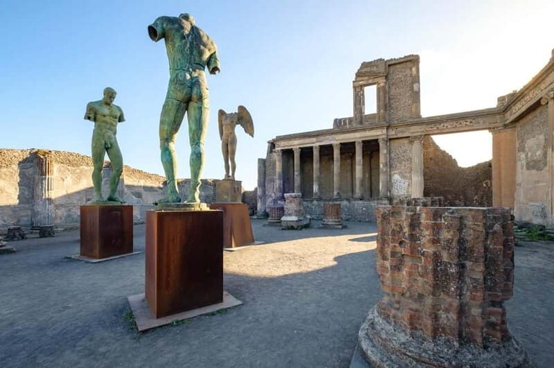 Semi-private Pompeii guided tour and typical lunch from Rome - The Sum Up