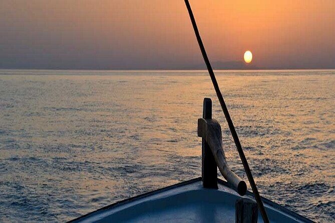 Semipriv FishingTour on Kaiki Paros/Naousa or Private sunset tour - The Experience of Fishing & Local Cuisine