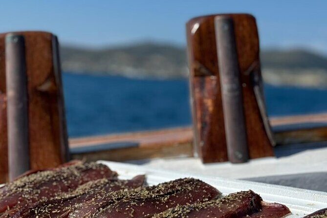 Semipriv FishingTour on Kaiki Paros/Naousa or Private sunset tour - Who Will Enjoy This Tour?
