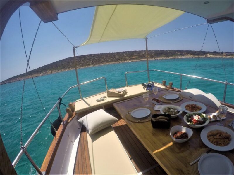 Semiprivate kaiki cruise to Antiparos & Despotiko with lunch - FAQ