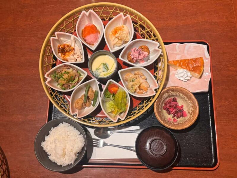 Sendai: Ginzan Onsen, Zao Ropeway Snow Monsters Tour & Lunch - An In-Depth Look at the Experience