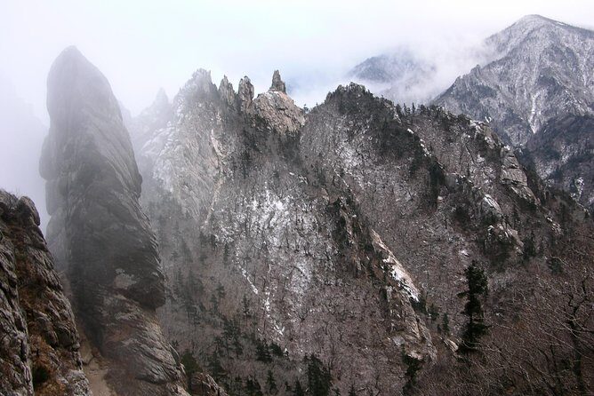 Seoraksan Daecheongbong(1,708m) Peak Hiking [1-Day Tour From Seoul] - Introduction: An Authentic Mountain Adventure from Seoul