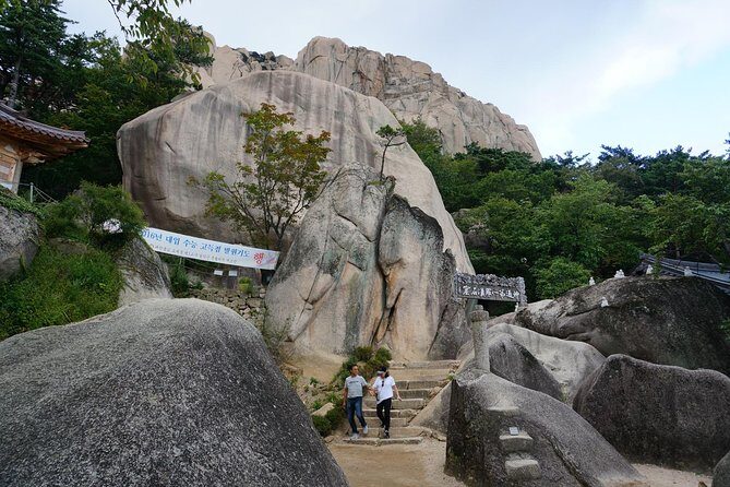Seoraksan National Park Ulsanbawi Hiking from Seoul - Who Should Consider This Tour?
