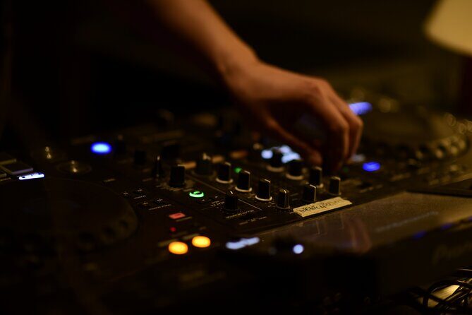 Seoul: Apgujeong Premium Pub Crawl with VIP Bottle Service - Cost and Value Analysis