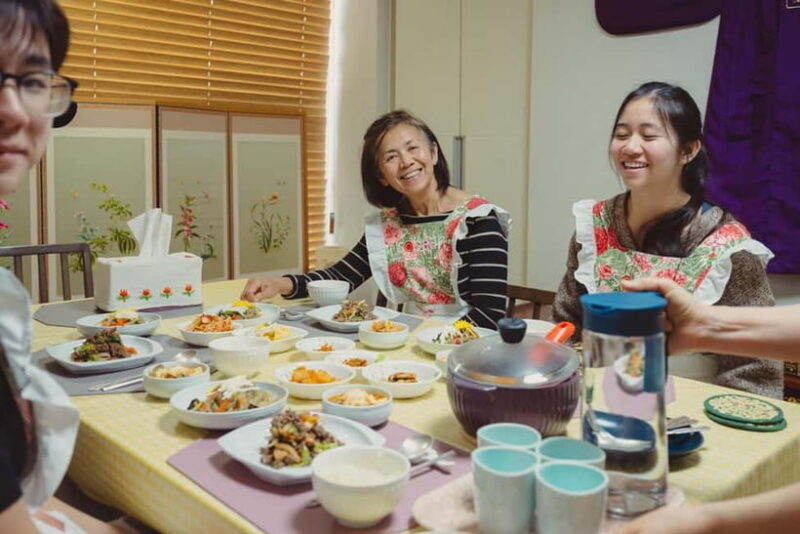 Seoul: Authentic Korean Cooking Class and Market Tour - Why This Experience Works