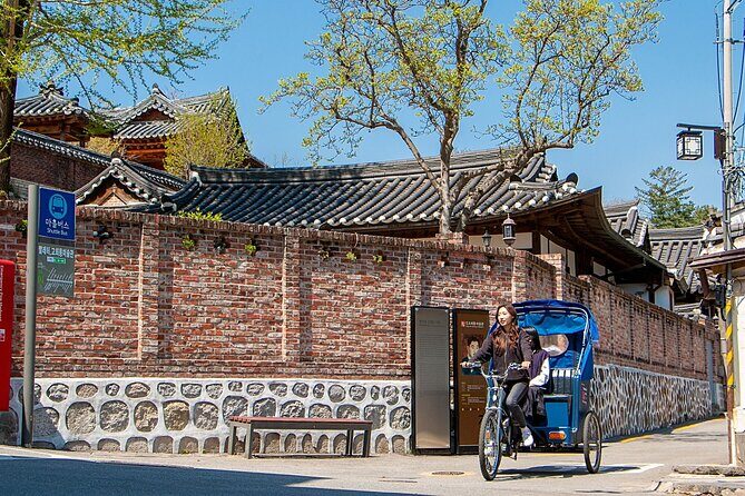 Seoul Bukchon Heritage Tour with Pedicab and Workshop - Authentic Feedback from Participants