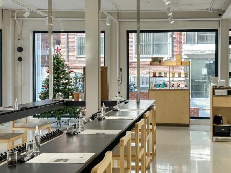 Seoul: Create Your Own Luxury Niche Perfume in Hongdae - Authenticity and Cultural Touches