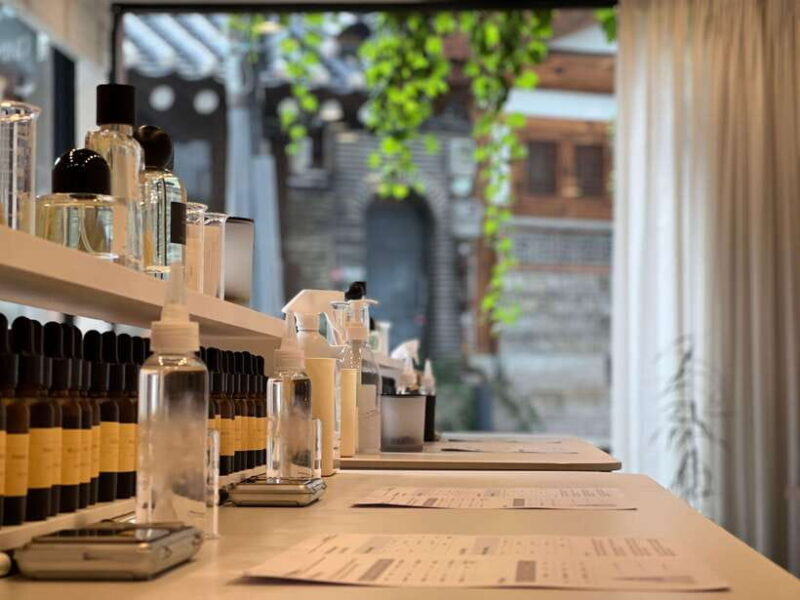 Seoul: Create Your Own Natural Perfume with a Perfumer - Location, Accessibility, and Practical Tips