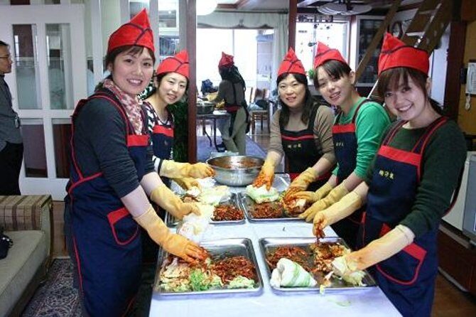 Seoul Cultural Tour - Kimchi Making, Gyeongbok palace with Hanbok - The Sum Up