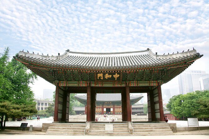 Seoul: Deoksugung Palace Night Tour - Why the Deoksugung Palace Night Tour Stands Out