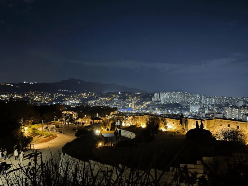 Seoul: Guided City Wall Sunset Hike with Korean Dinner - What Sets This Tour Apart?