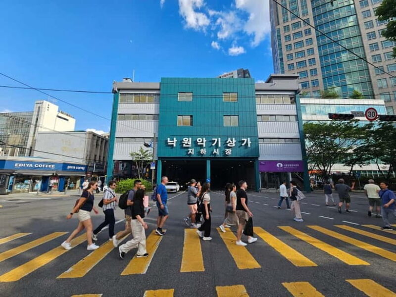 Seoul: Guided Food & Market Tour with 8+ Tastings - Value for Money