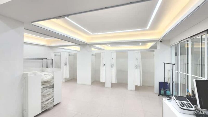 Seoul: Gyeongbokgung Hanbok Experience at Hanboknam - Who Should Consider This Tour?