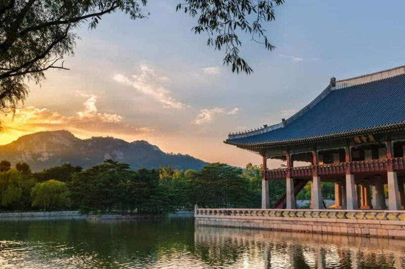 Seoul: Gyeongbokgung & Insa-dong Gastroventure Day Tour - A Full Look at the Tour Experience