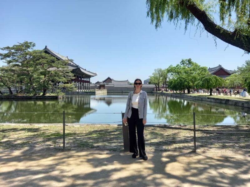 Seoul: Gyeongbokgung palace and Inwangsan Mt. Hiking Tour - An Overview of the Experience